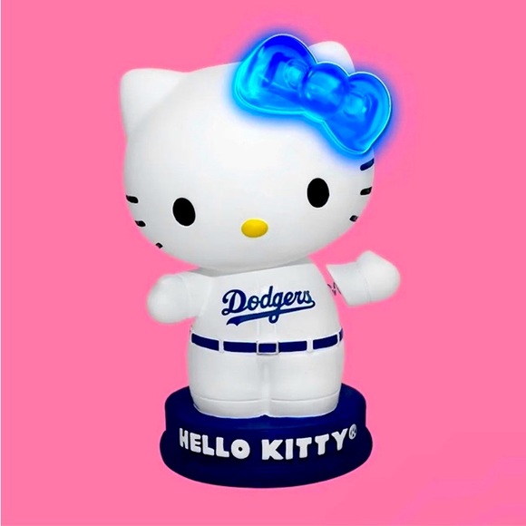 Sanrio | Art | 223 Season Hello Kitty Dodger Bobble Head | Poshmark